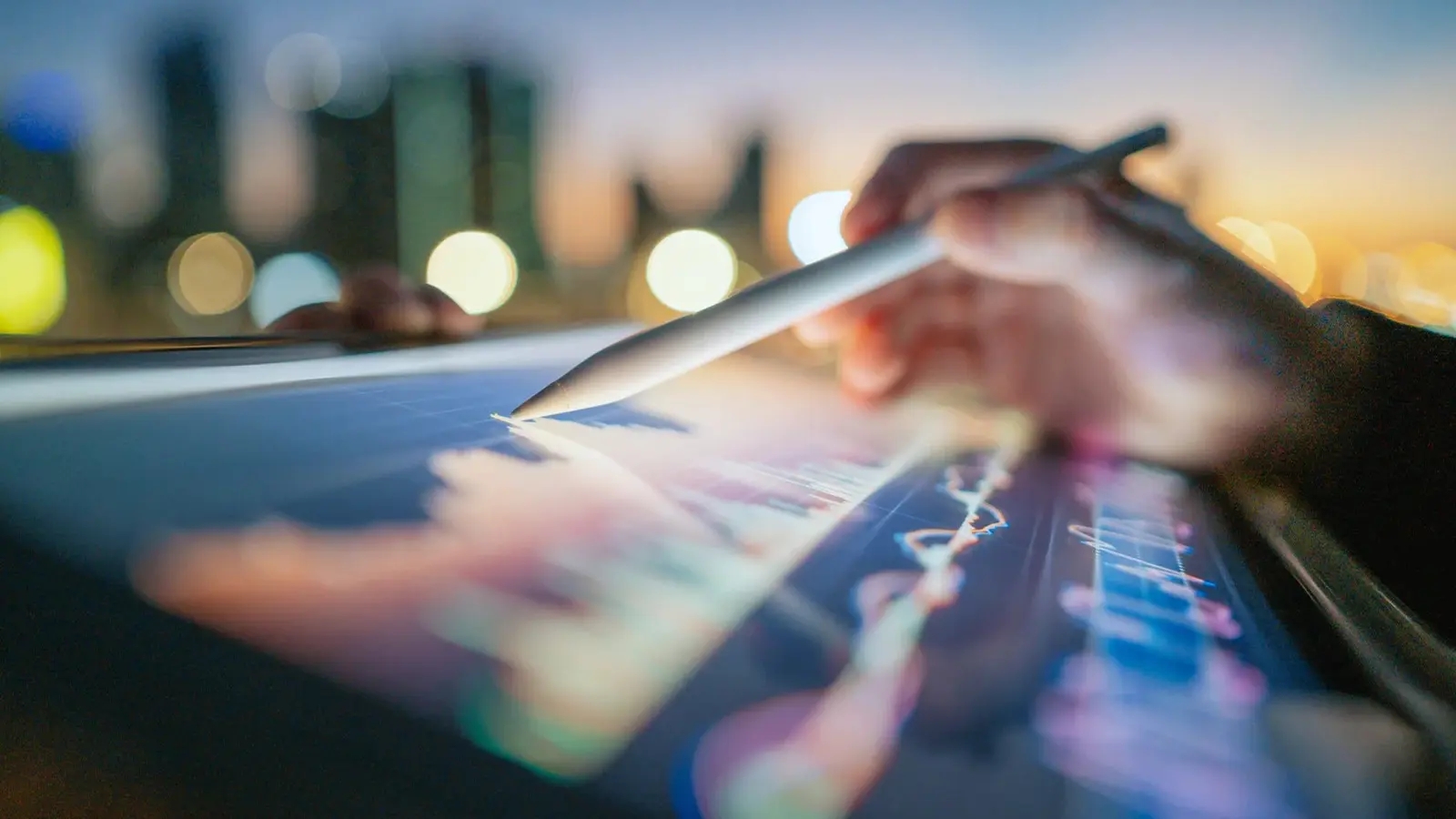 Next-Gen Digital Twins with Agent-Driven Simulations